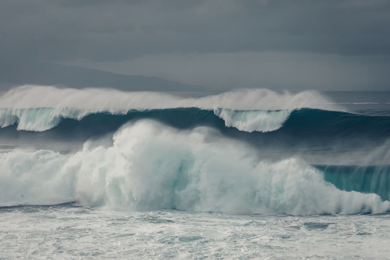 How Do Tsunamis Happen? | Environment | Geography Scout